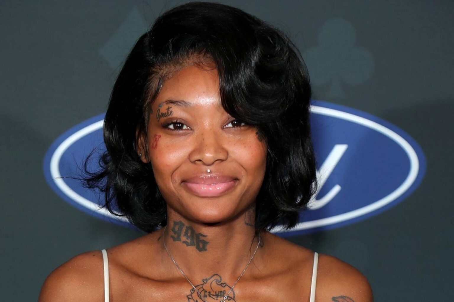 Summer Walker Accused of Overdoing Plastic Surgery - Verge Campus