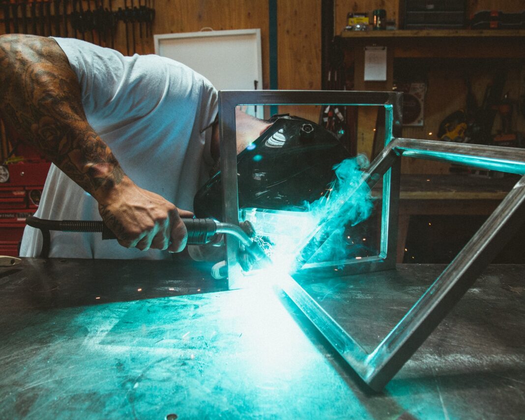 10 Welding Safety Rules Every Beginner Needs Follow - Verge Campus