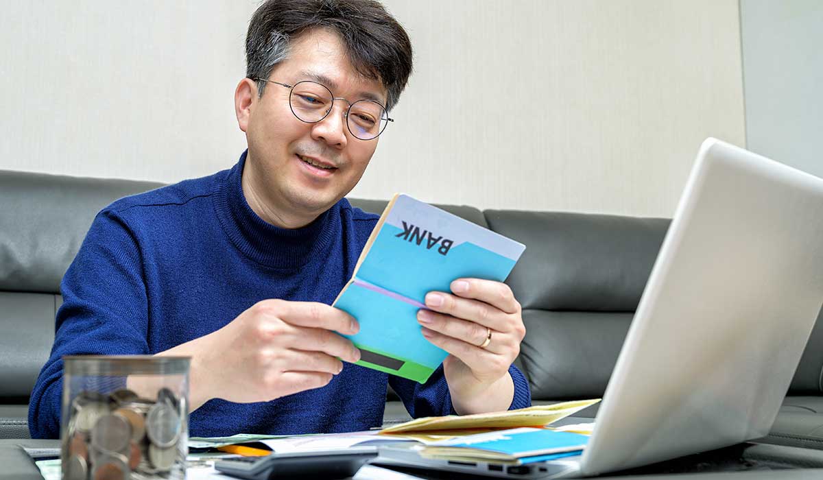 7 Factors To Consider When Choosing Best Saving Account In Singapore 7-factors-to-consider-when-choosing-best-saving-account-in-singapore