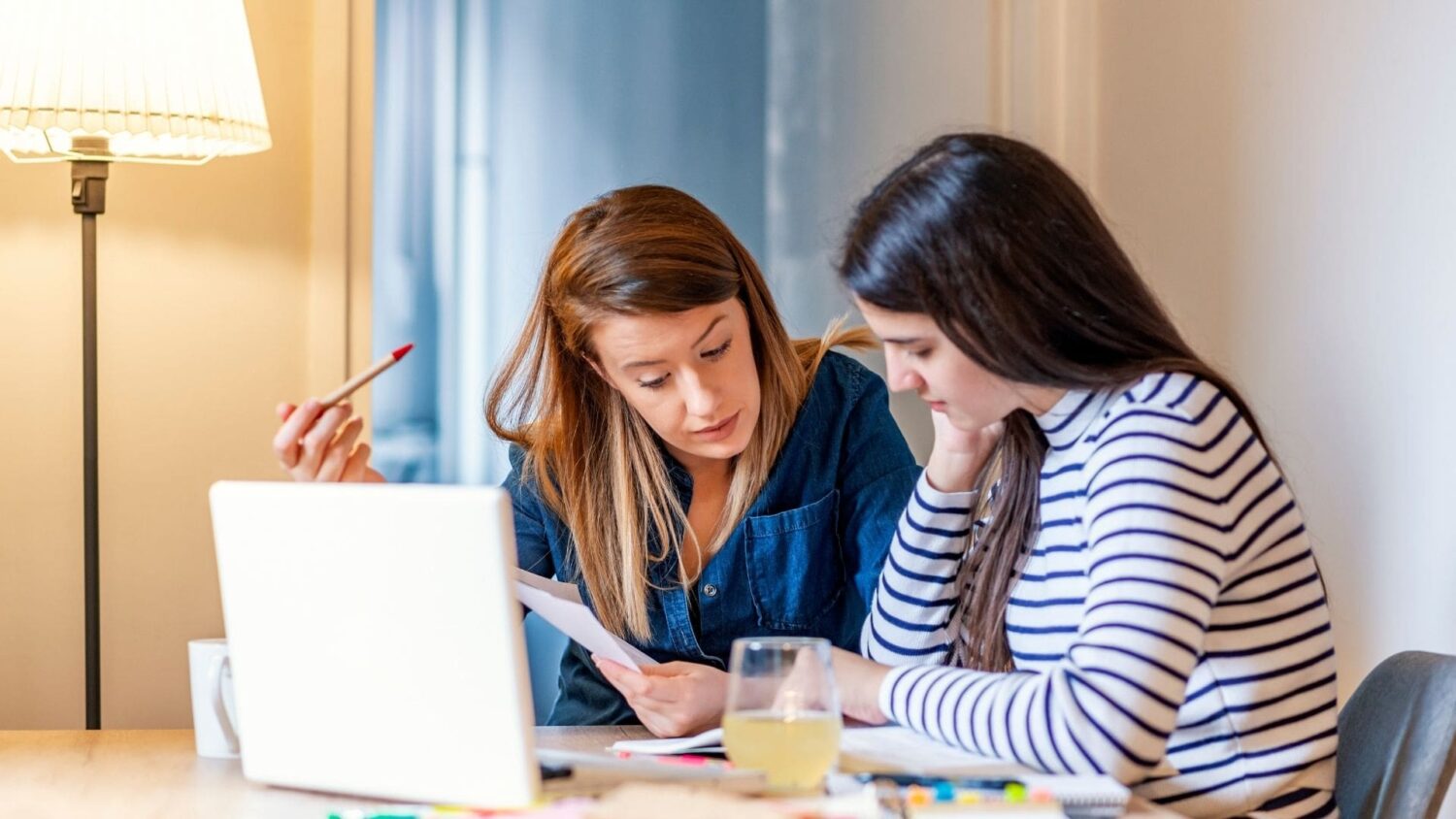 Tips to Help Your Child in Making a College Choice - Verge Campus