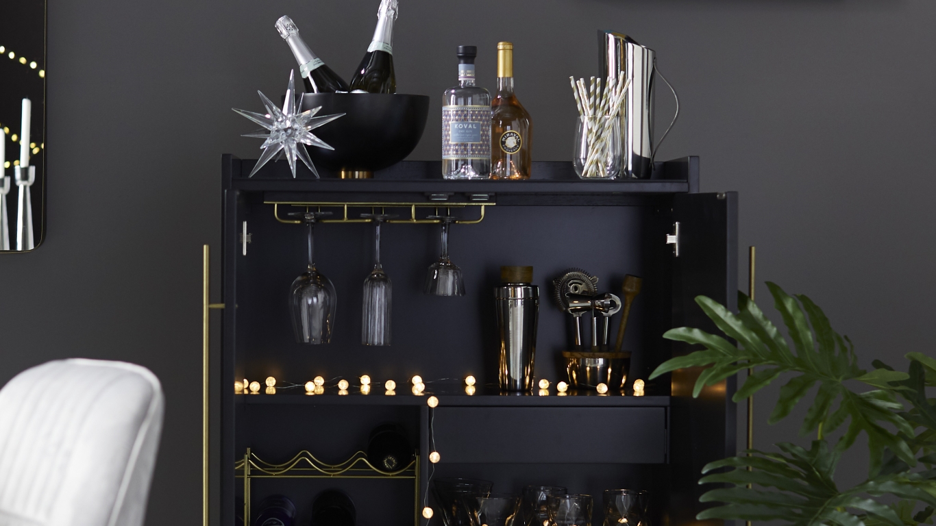 Styling Your Bar And Counter Tables ─ Inspiration And Ideas For Every ...