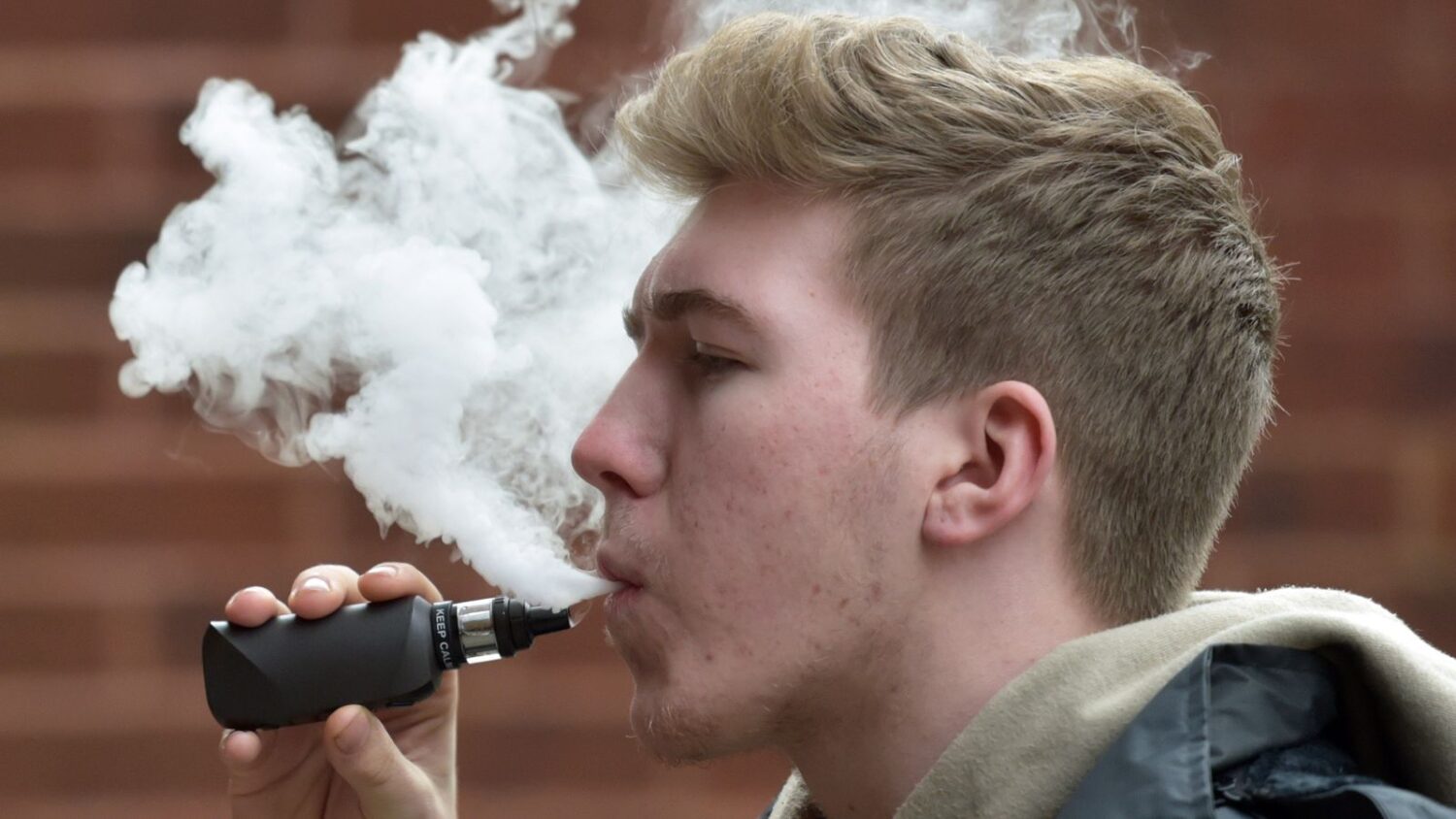 Unveiling the Myths: Debunking Common Misconceptions about Vaping